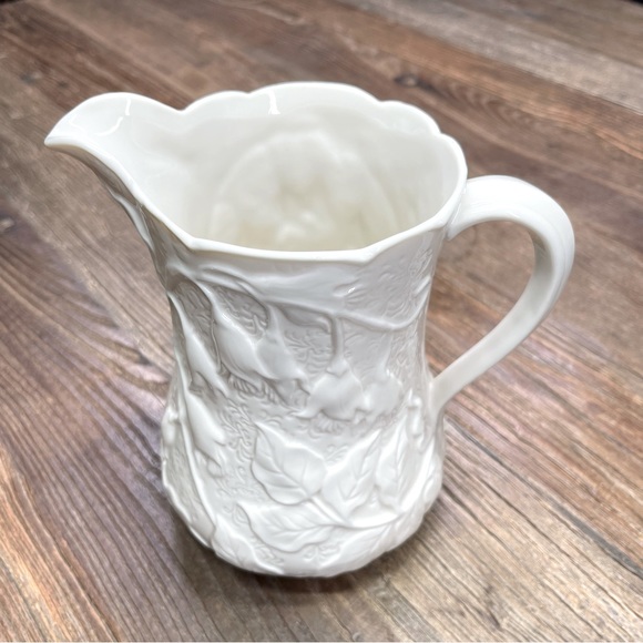 I Godinger & Co | Dining | I Godinger Co Porcelain Pitcher Elegant ...